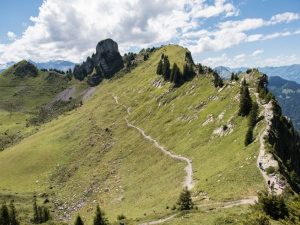 5 Best Interlaken Hiking Trails for Adventure Seekers | AATW