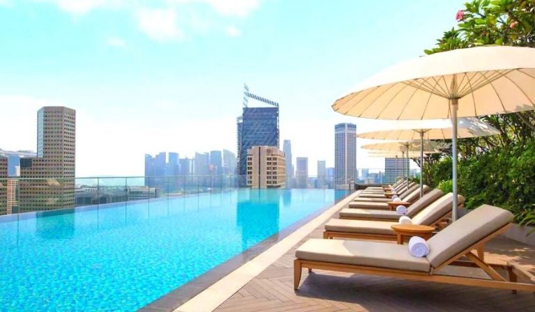 Infinity Pool Singapore - 11 Incredible Pools to Visit | AATW