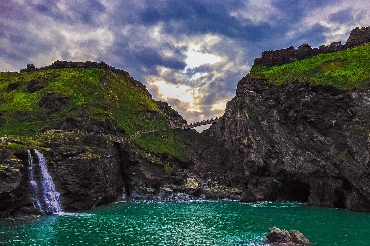Discover The 12 Most Beautiful Waterfalls In Cornwall
